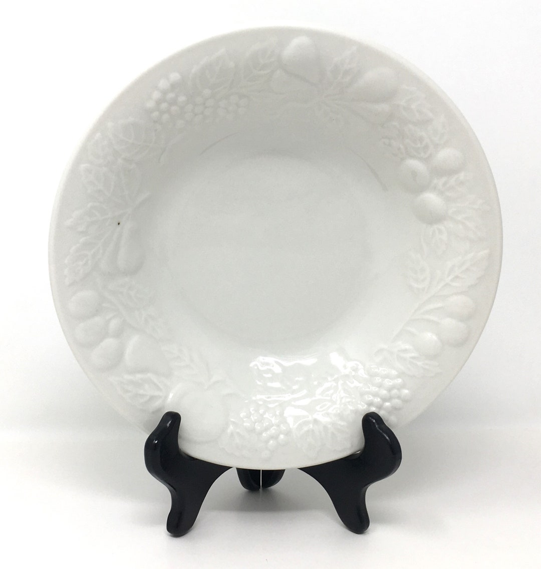 Gibson Designs White Embossed Fruit Pattern Soup Cereal Rim Bowl ...