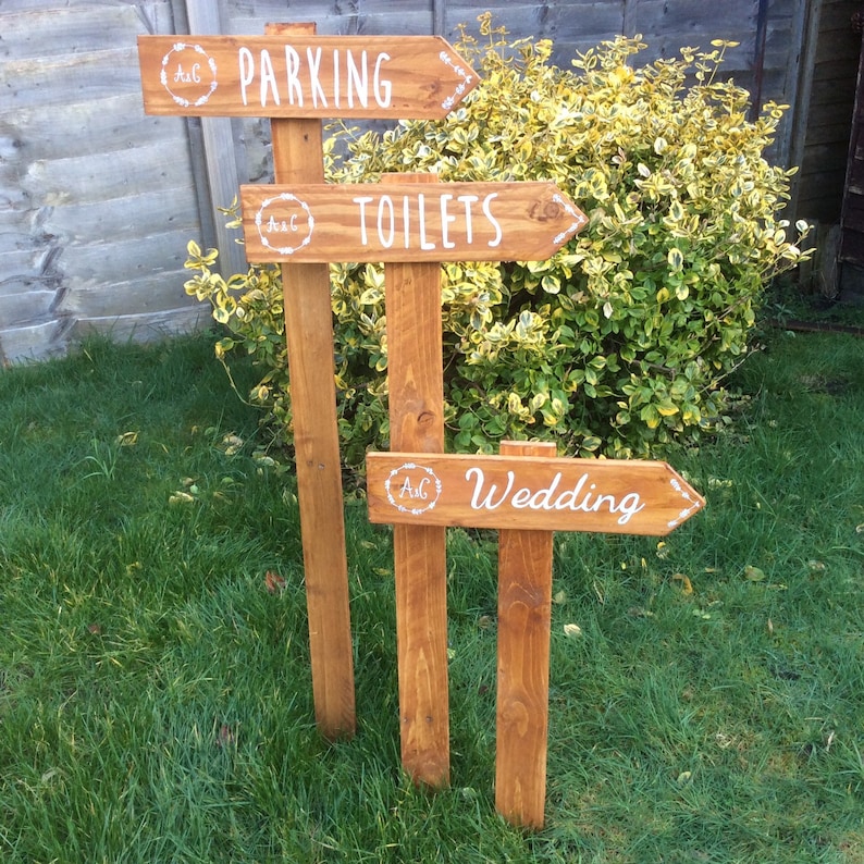 Personalised rustic direction wedding/ festival signpost | Etsy