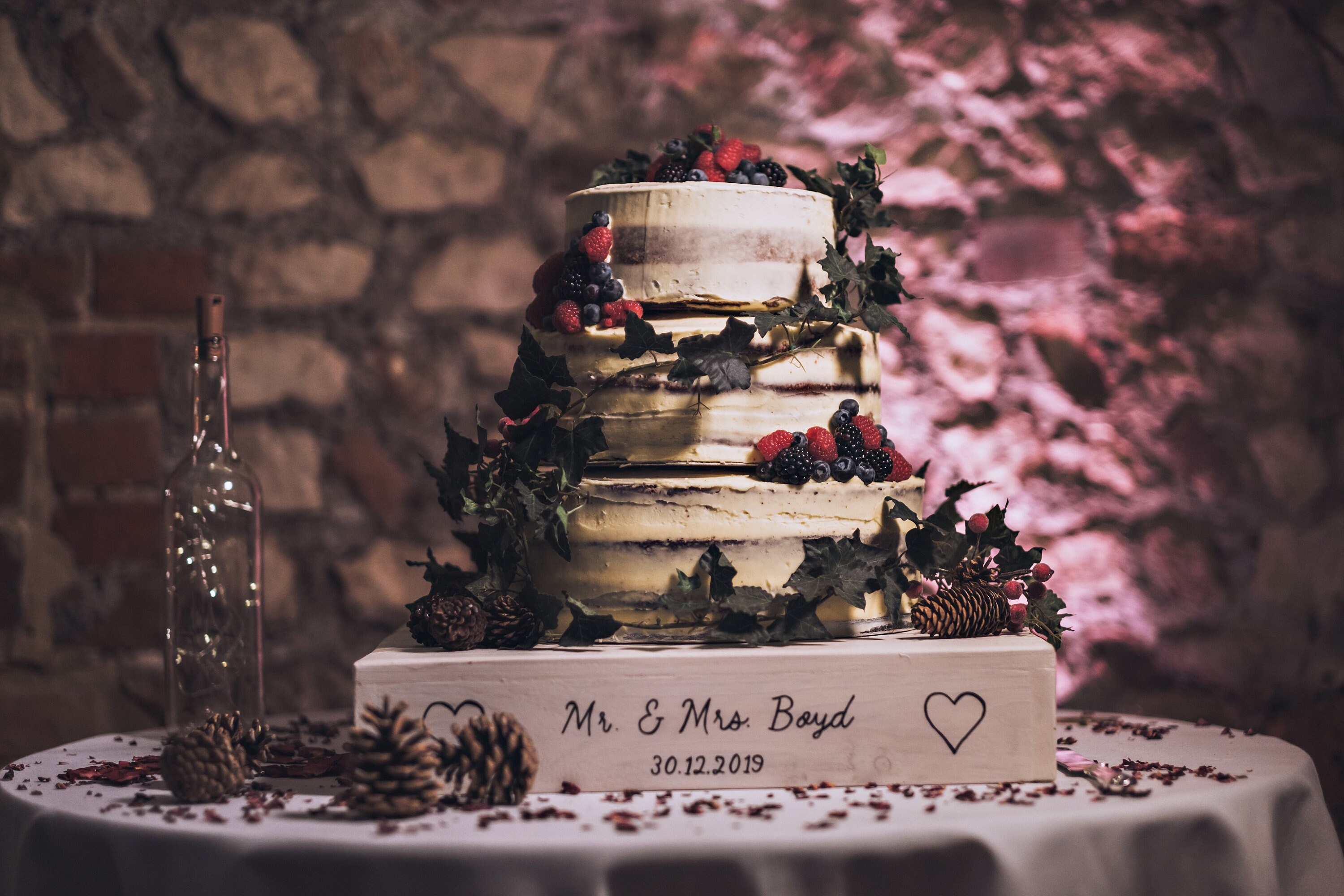 Personalised Rustic Square Wedding Cake Stand white or Oak - Etsy UK