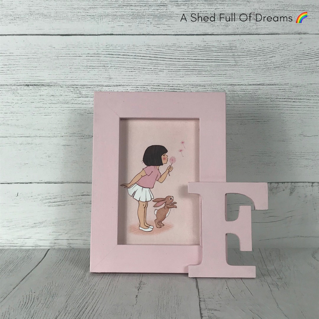 Marco de la foto con letra del alfabeto - Etsy España