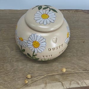 Daisy Cat Urn, Yellow Cat Urn, Creamation Urn, Pottery Urn for Pets ...