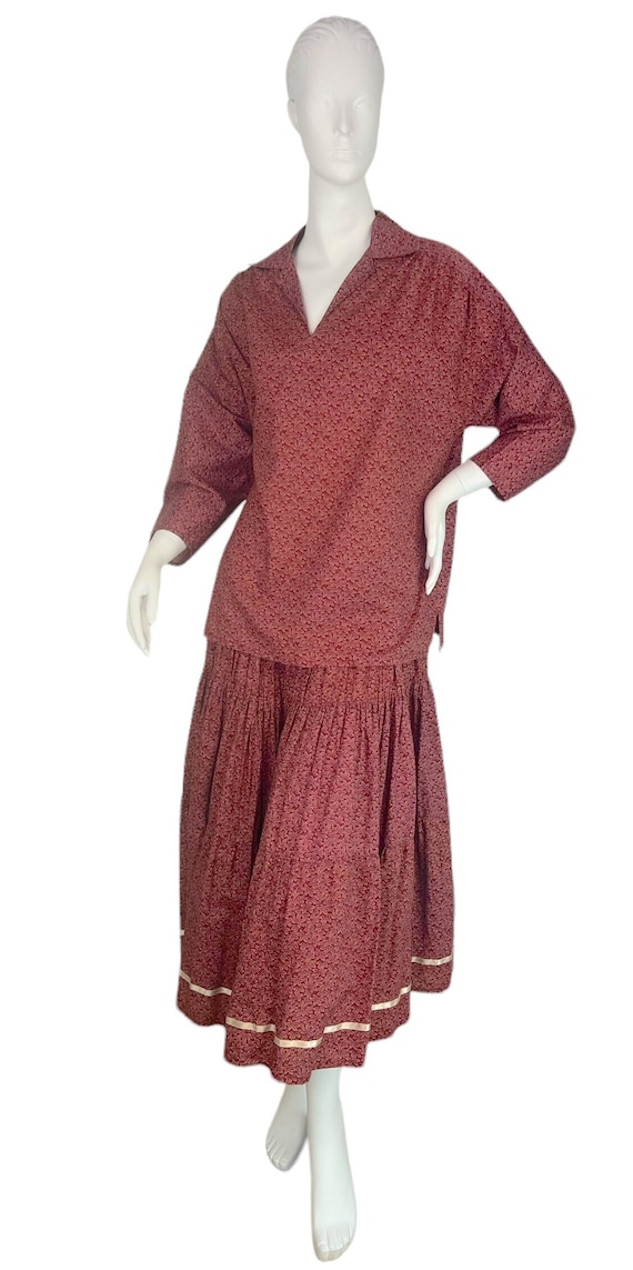 calico dark red vintage - Gem