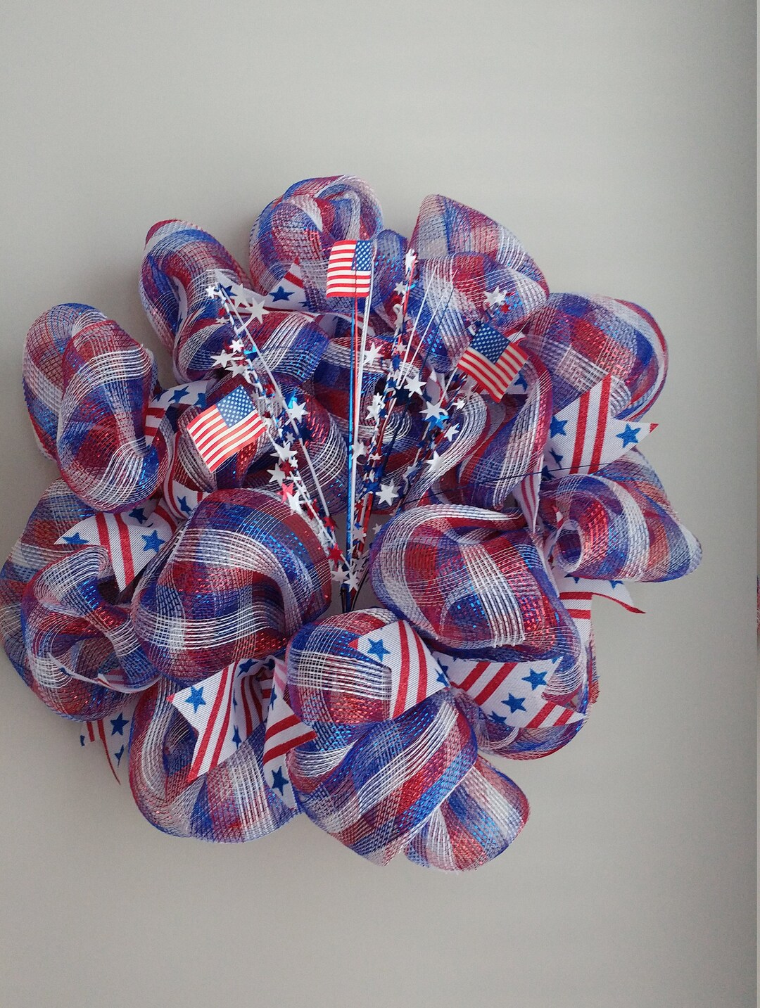 A Deco Mesh Red White & Blue Wreath - Etsy