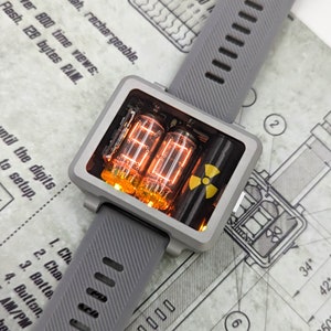Nixon tube watch store