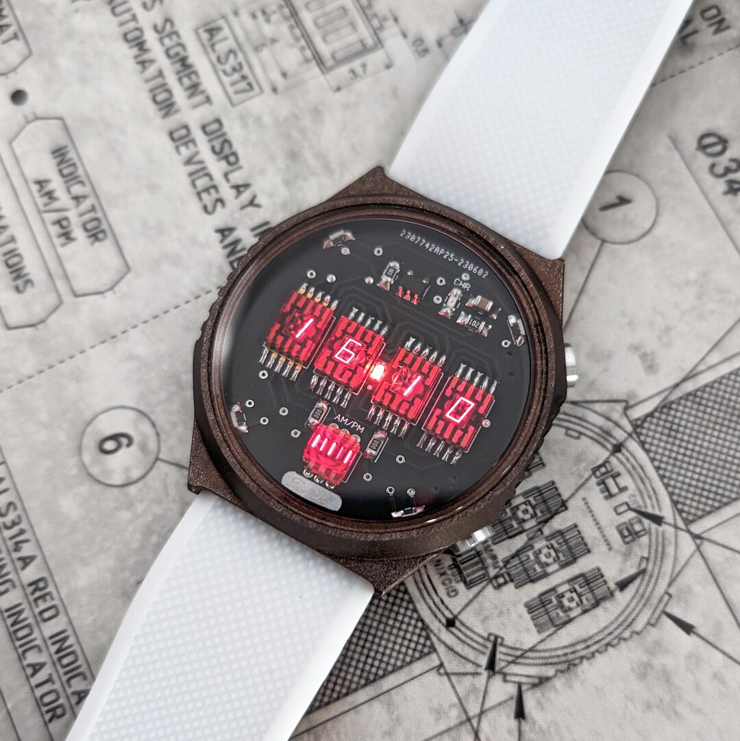 Rare Watch Wristwatch Clock 'red Time' Old Metal Futuristic Metro Retro ...