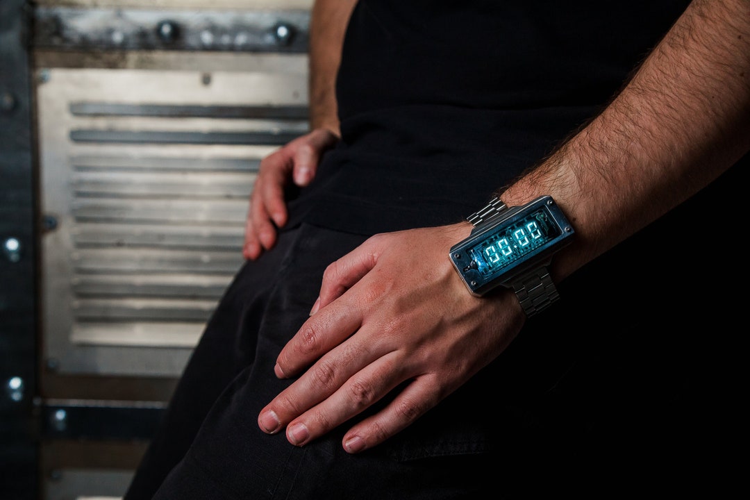 Nixie Tube Watch Cyber VFD Unique Wrist Watch With Visual Effects and ...