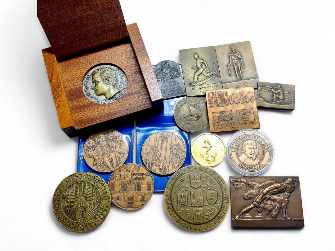 Old Bronze Medal Collection of 15 Pcs. Various Interesting Medals and ...