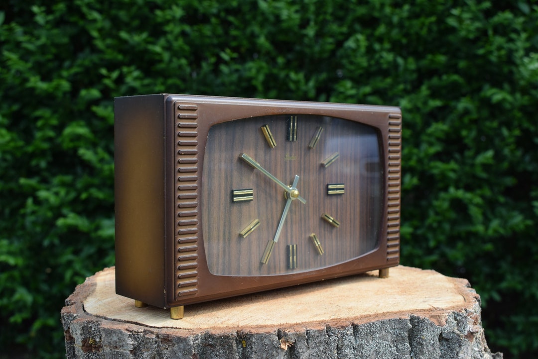 Vintage Stocker German Mantel Clock / Plastic / Quartz / Vintage Clock ...