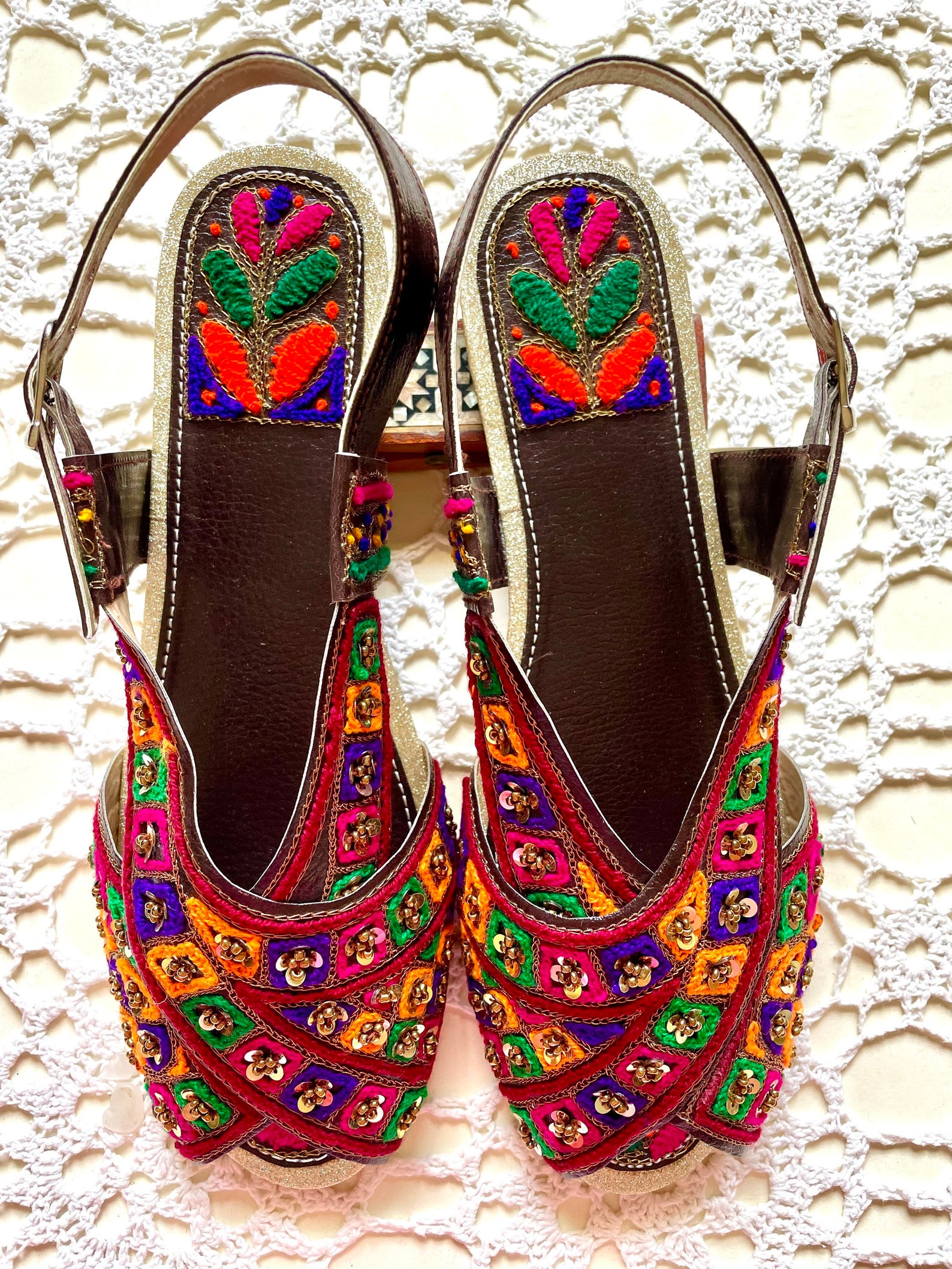 Hand Crafted & Hand Embroidered Zari Leather Sandals Peshawari Chappal ...