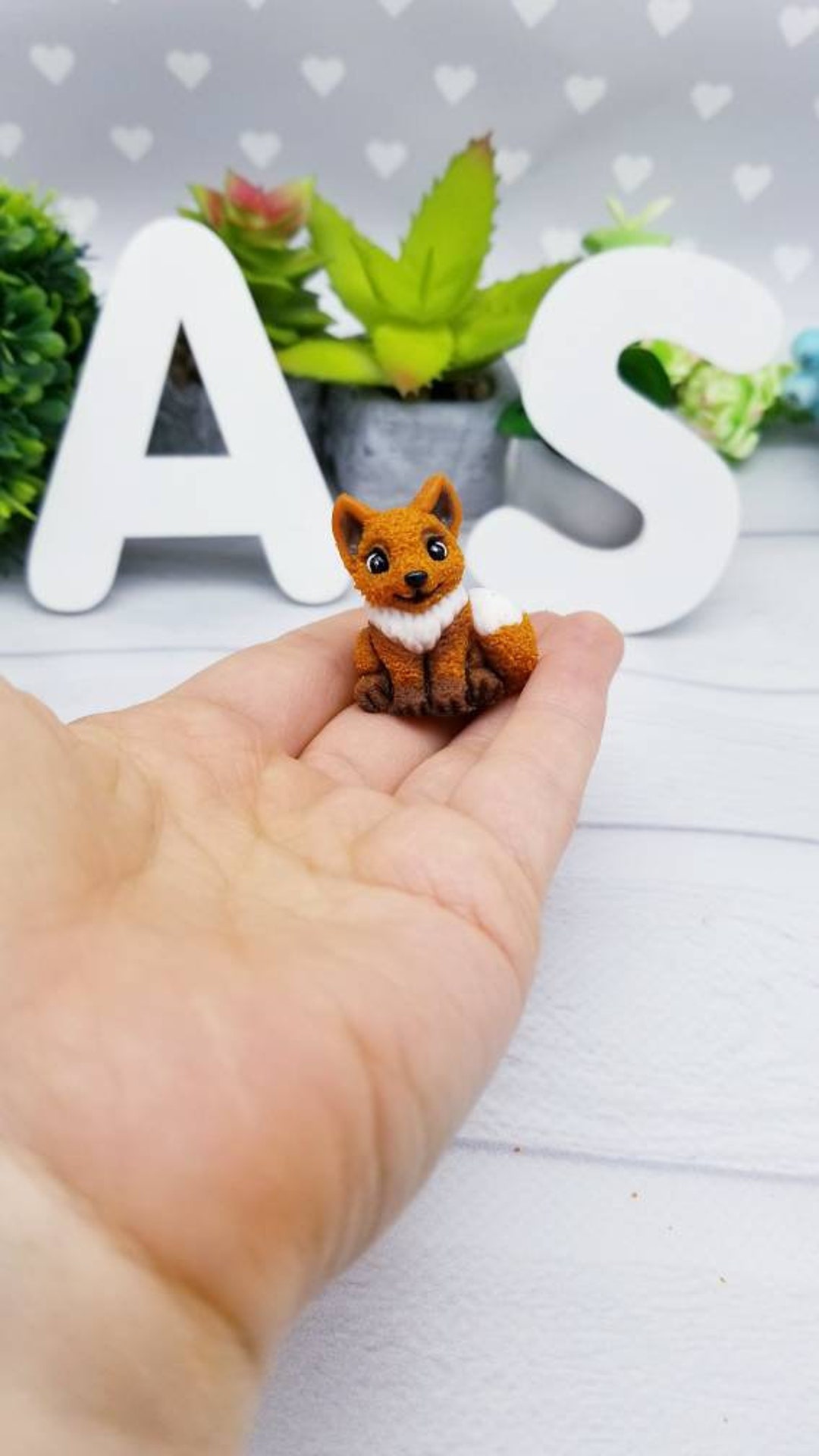 Linda miniatura de zorro de arcilla polimer, juguete de casa de muñecas ...