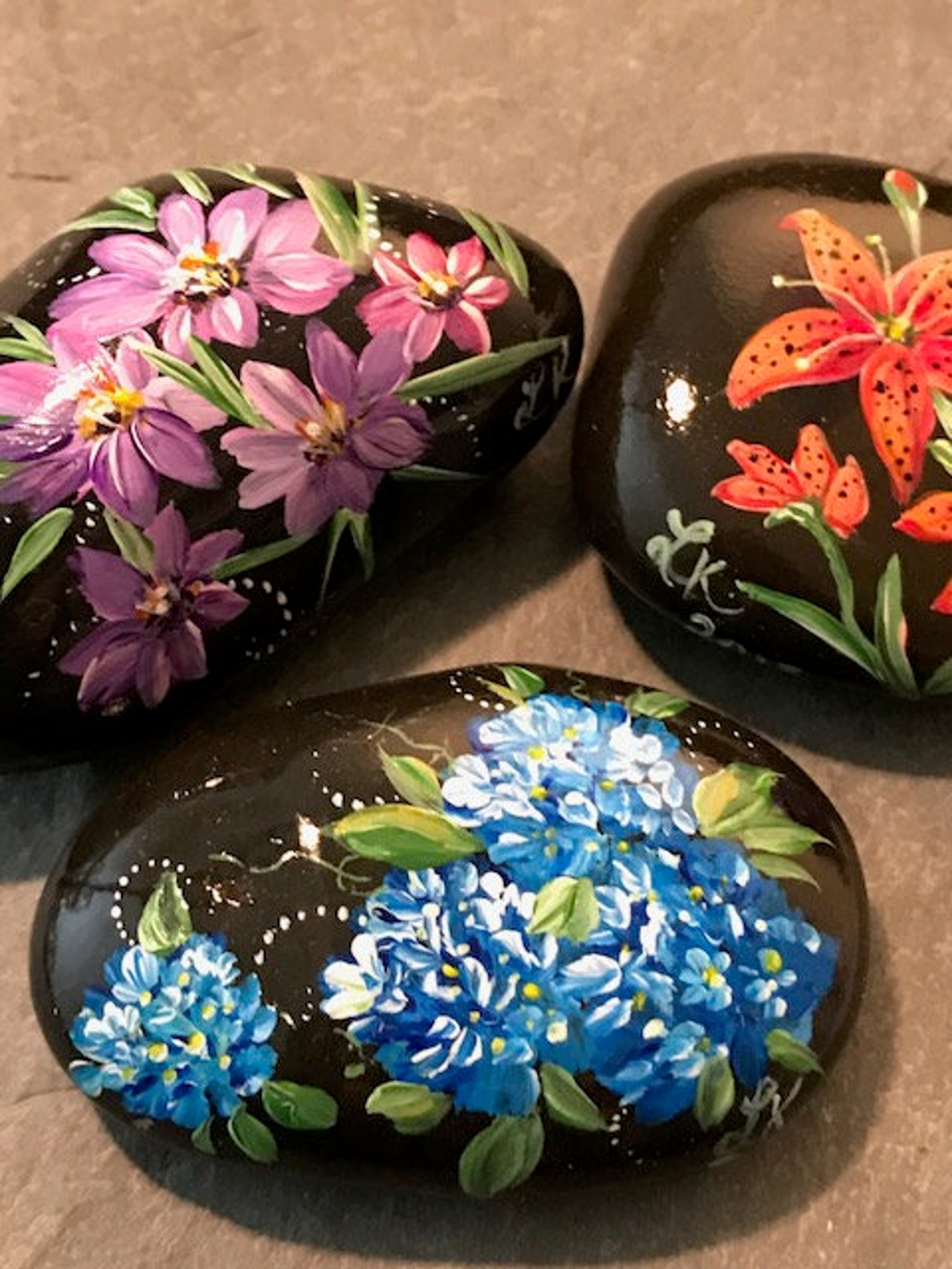 Painted Rocks, Rock Art, Decorative Stones, Custom Painting, Custom ...