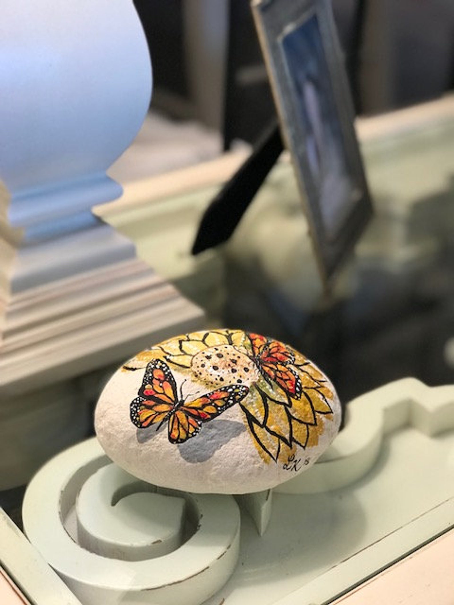 Painted Rocks for Table Art, Decorative Paper Weight, Painted Decor for ...