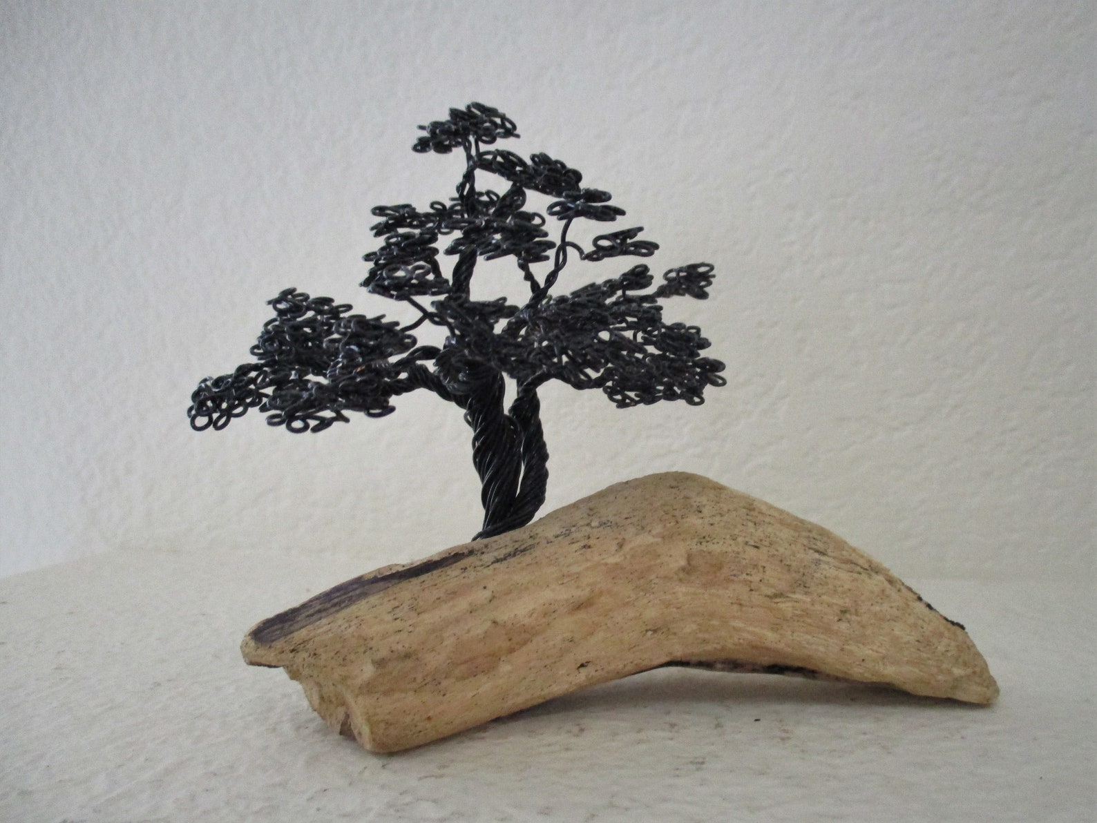 Black Wire Tree on Driftwood - Etsy