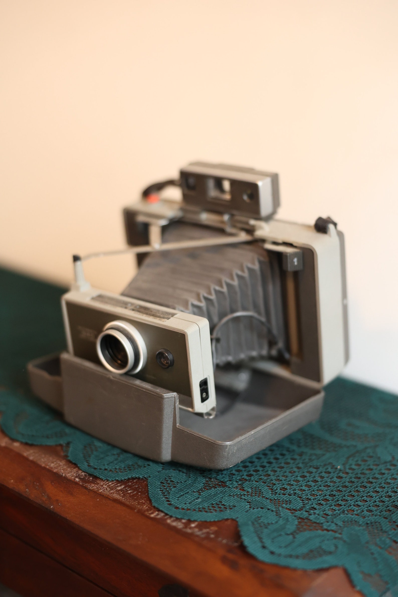 Vintage 60's 70's Polaroid Land Camera Automatic 340 Vintage Polaroid ...