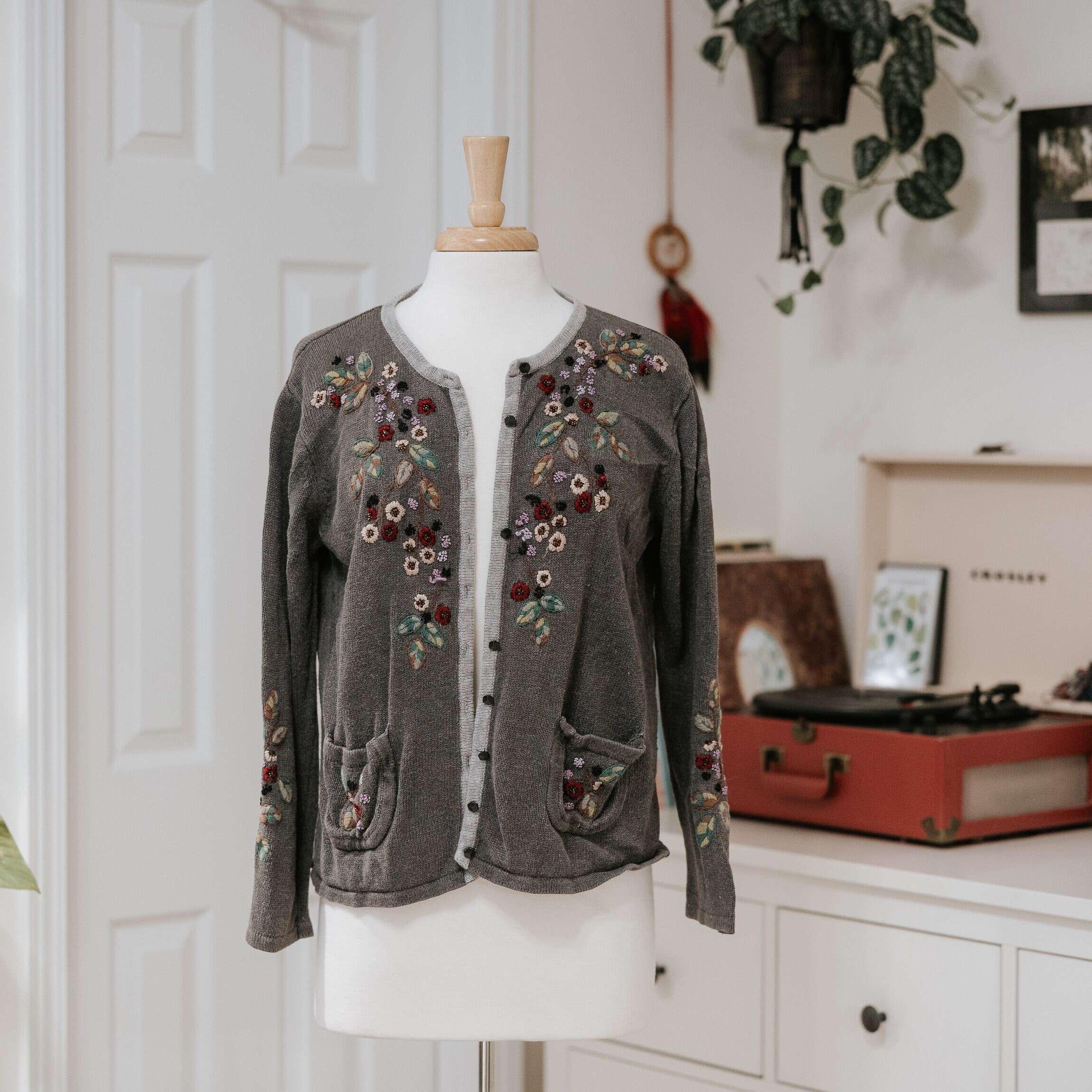 Vintage Cottagecore Embroidered Flower Garden Beaded Knit Sweater ...