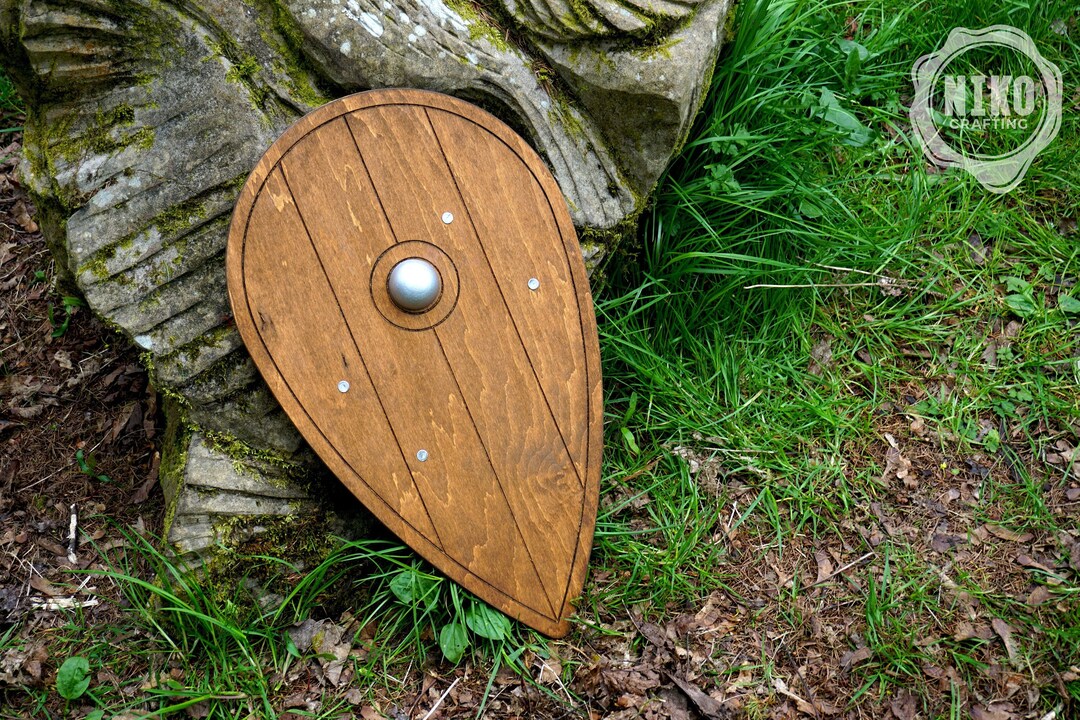 ᚠᛉᚢ Wooden Toy Shield | Viking Shield Almond-shaped | Norman Kite ...