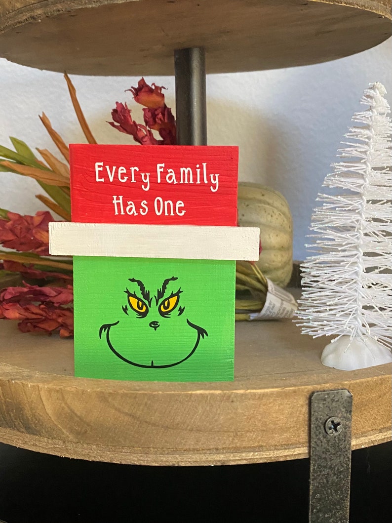 Grinch Tiered Tray Decor - Etsy
