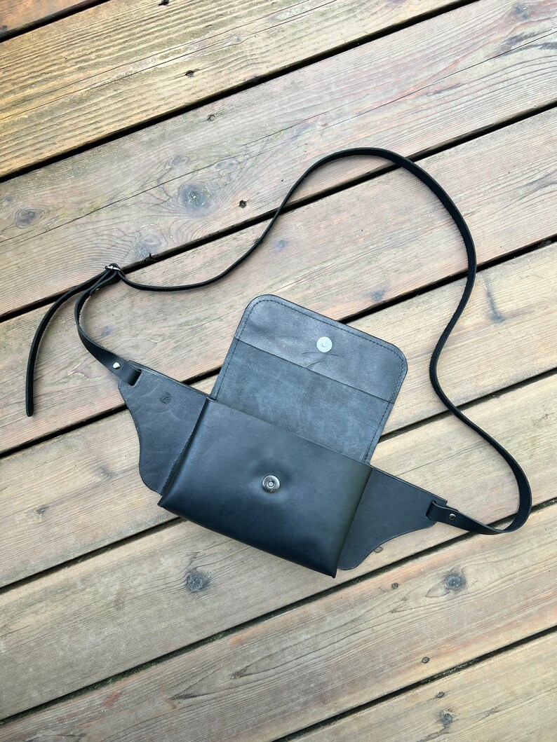 The Sitka Sling Bag in Black Leather - Etsy