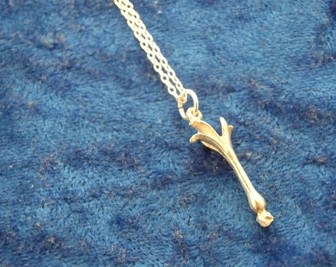 Welsh Leek Pendant Necklace, Sterling Silver Wales National Emblem ...