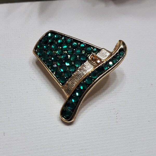 Beatrix Brooch - Etsy