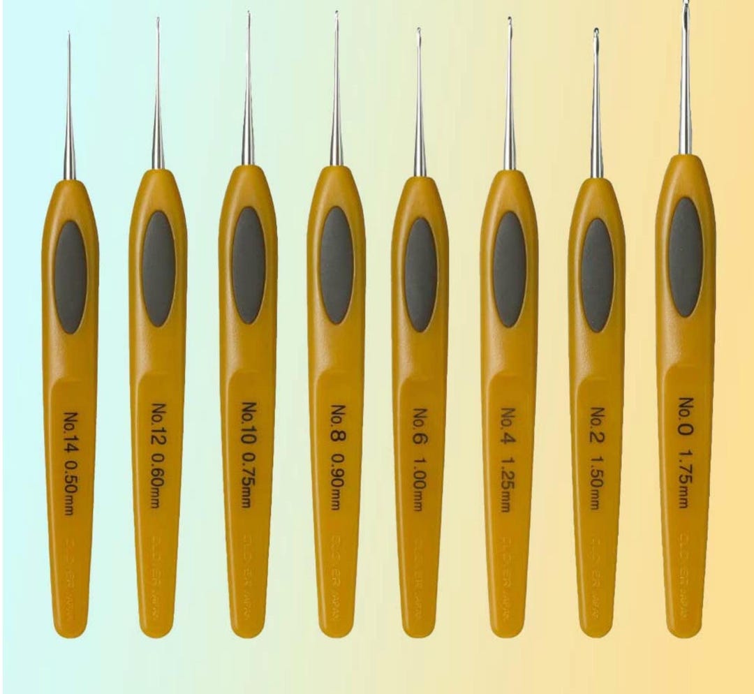 8 Crochet Hooks Clover Soft Touch - High Quality Crochet Hooks in 8 ...