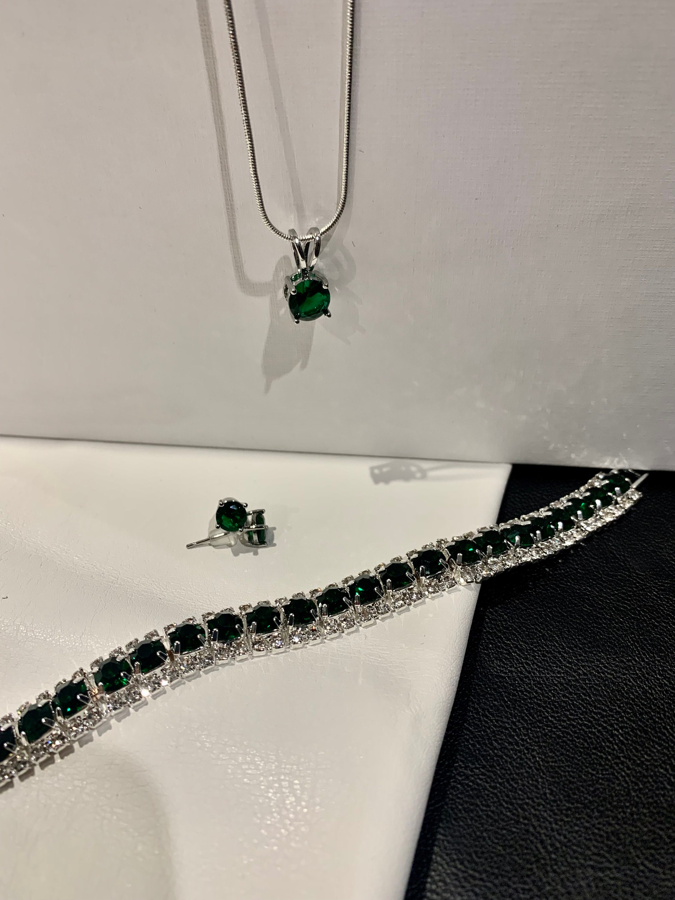 The Emer Jewellery Set - Emerald Green and Silver 3 Piece Set - Etsy