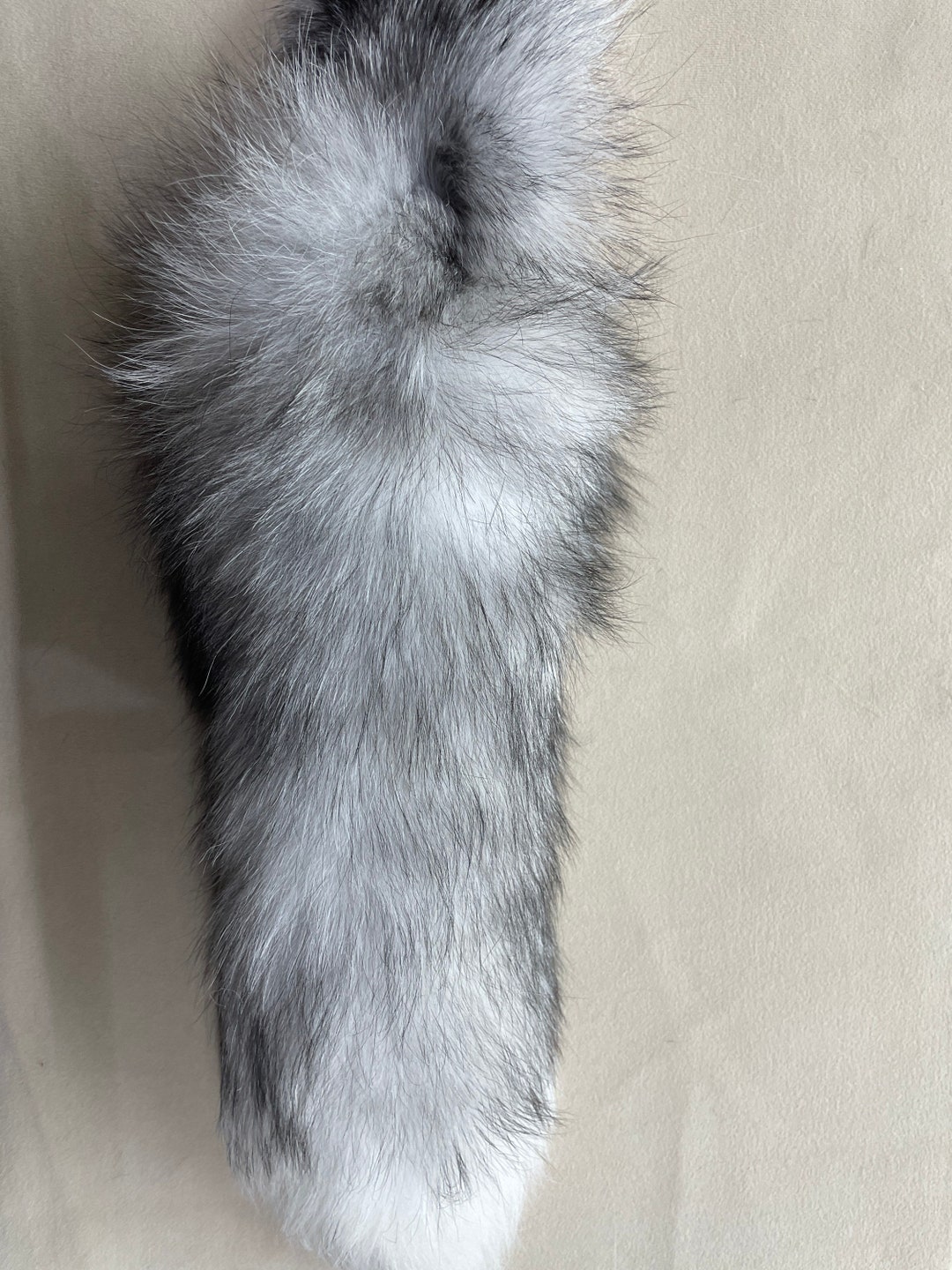 Natural Arctic Marble Fox Tail Keychain - Etsy