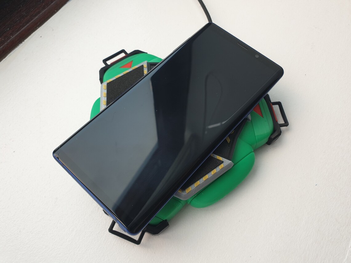Octane Jump Pad Wireless Charger, Apex, 3D Printed - Etsy UK