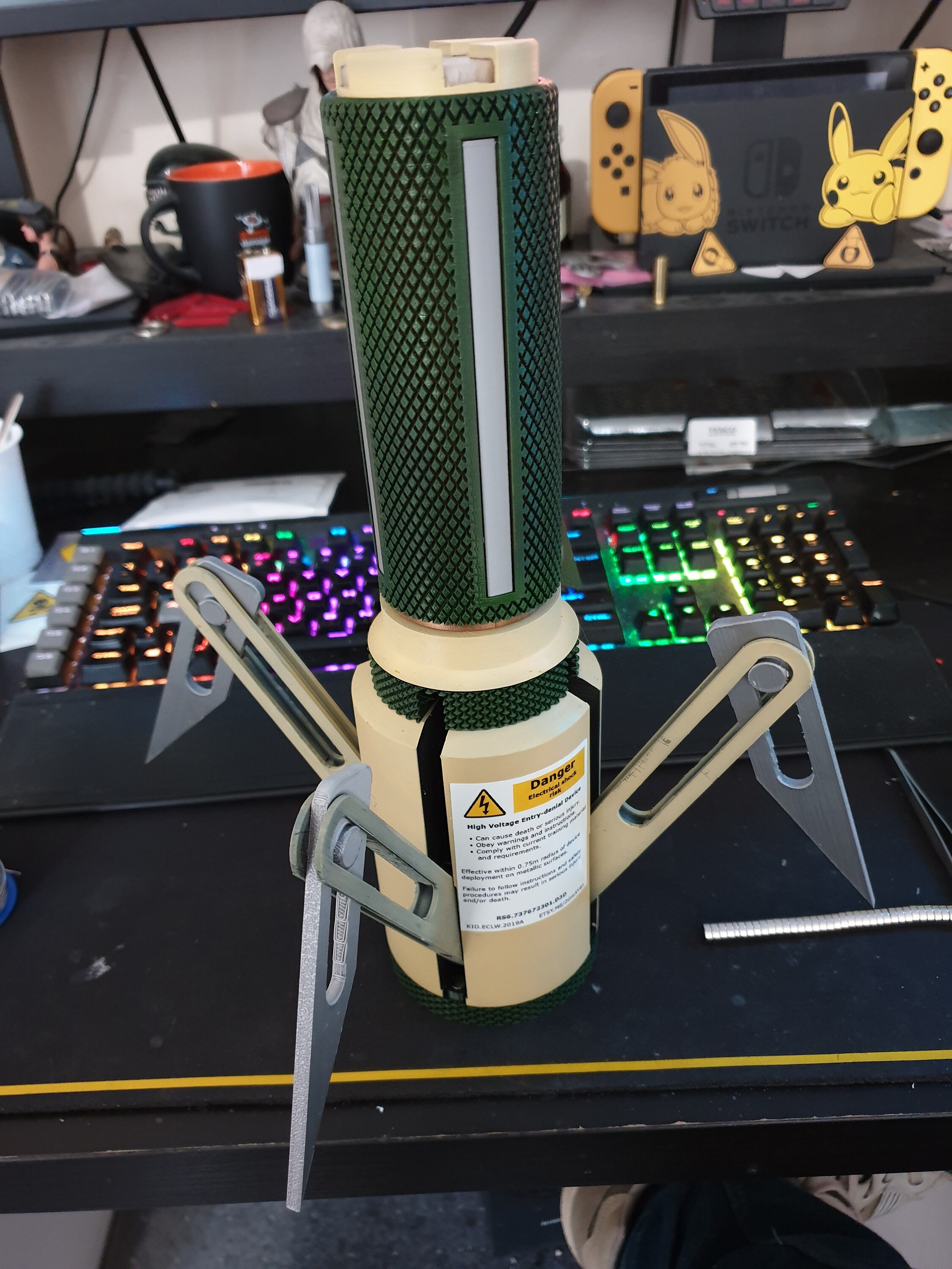 Kaid Electroclaw, R6S, Cosplay Prop, 3D Printed - Etsy