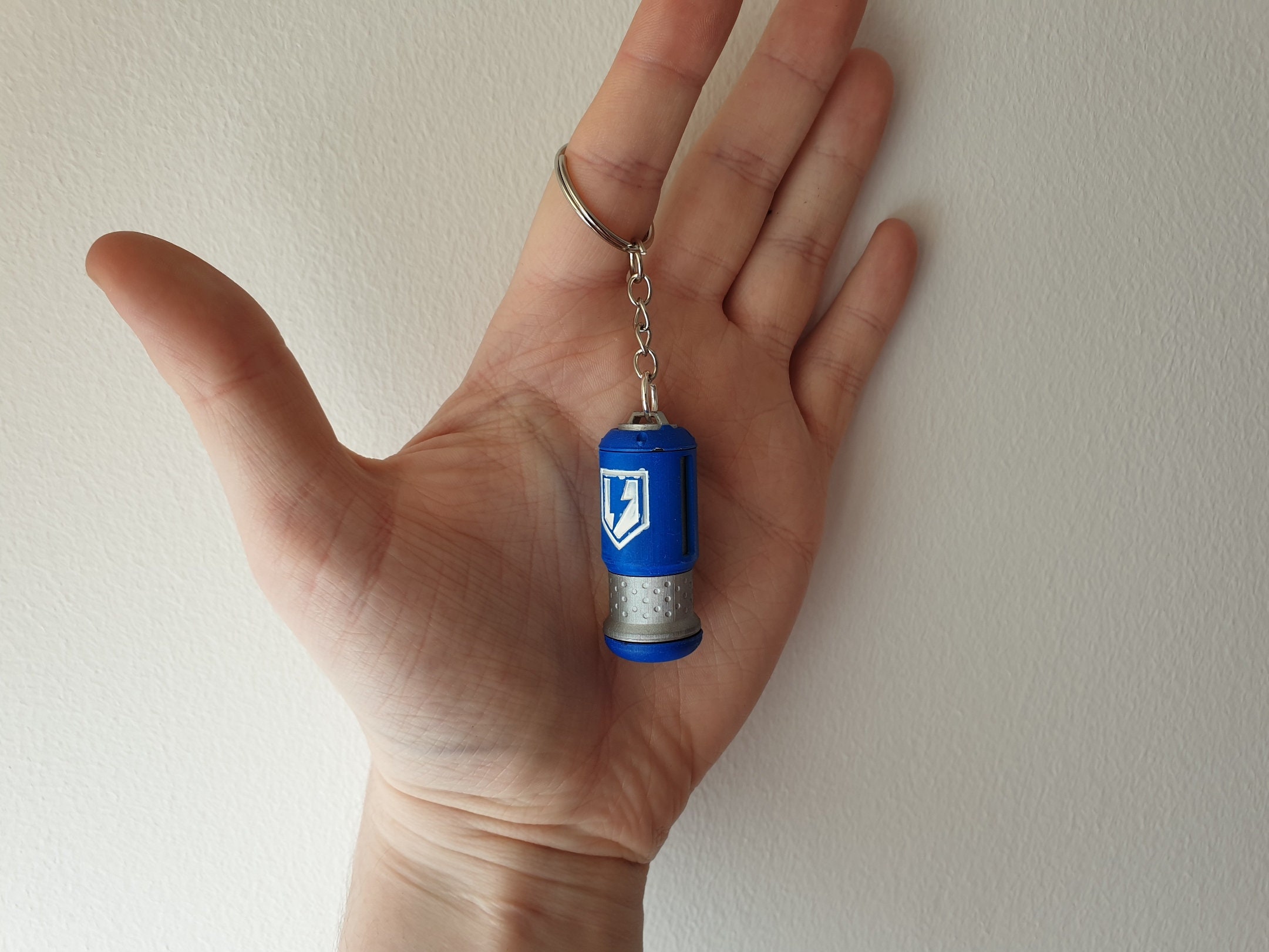 Apex Shield Battery Keyring 3D Printed Keychain | Etsy