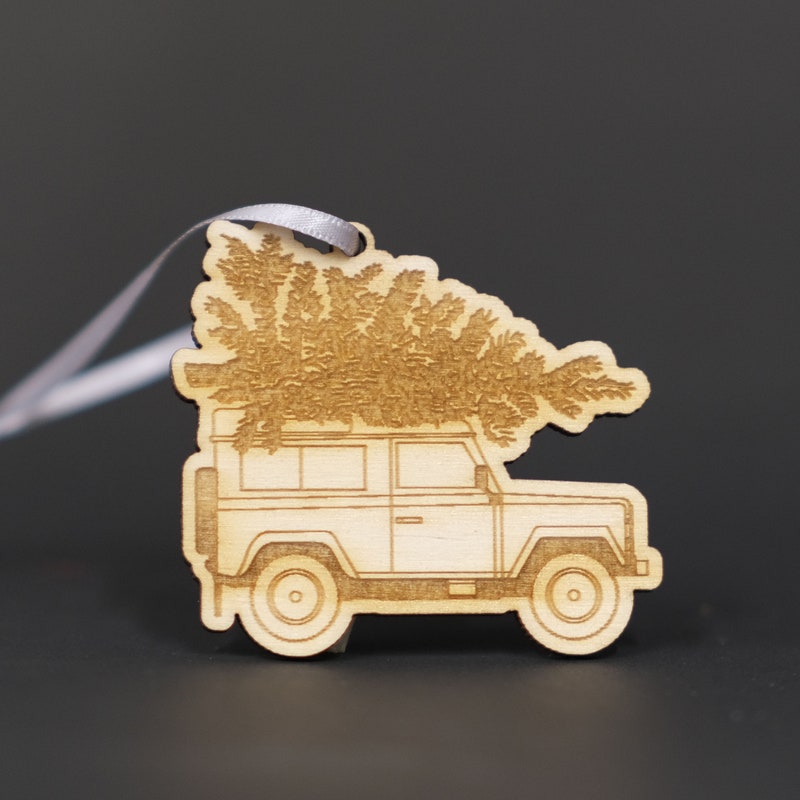 Land Rover Gifts - 60+ Gift Ideas for 2025