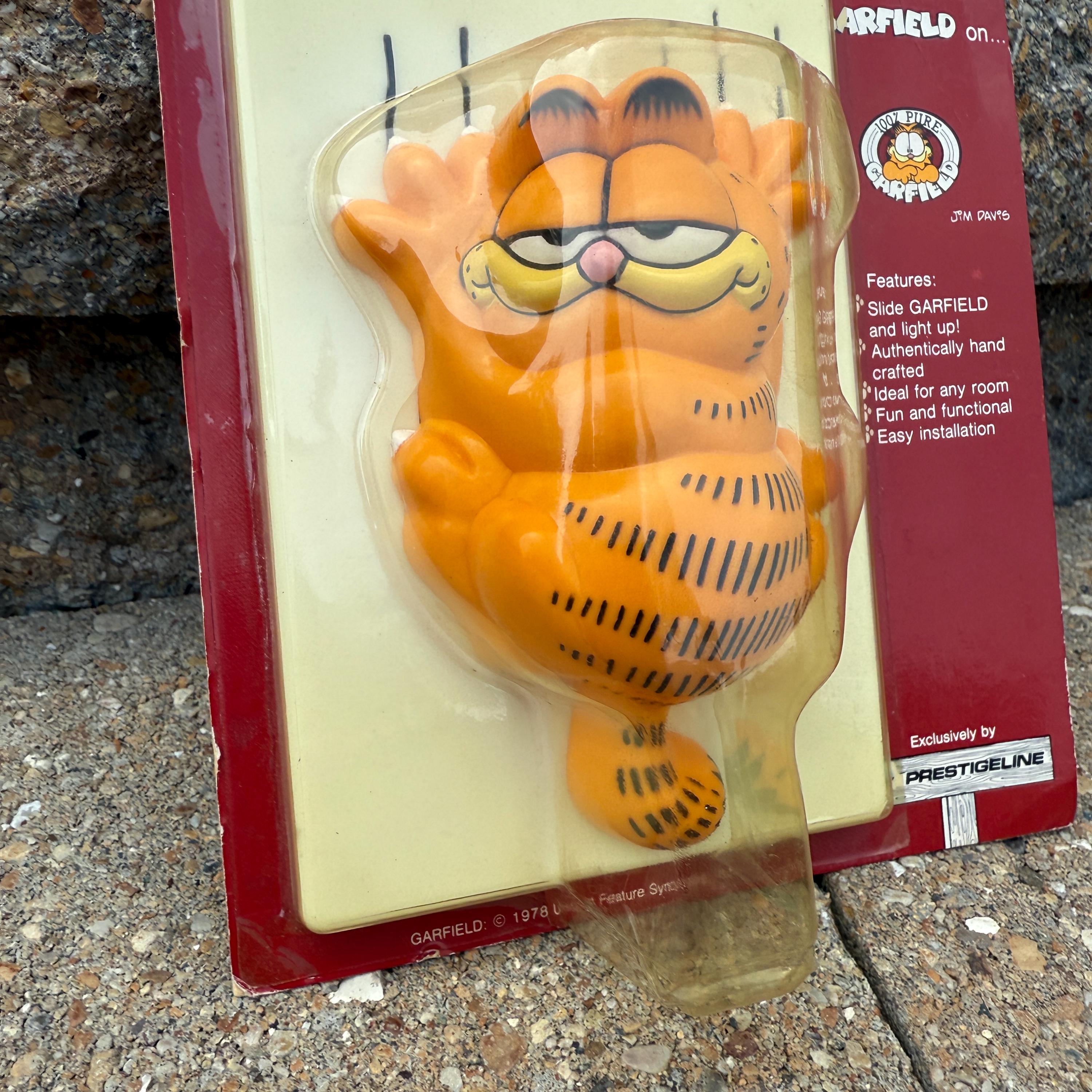 Vintage 1980s Garfield Comic Strip Cartoon Lazy Orange Fat Cat Claw ...