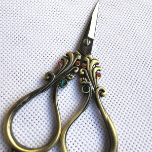 Vintage Scissors for Cross Stitch With Box - Etsy