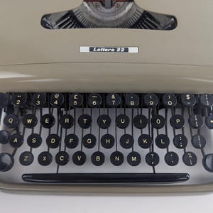 Olivetti Lettera 22 Typewriter Made in UK in 1957, Fully Functional ...