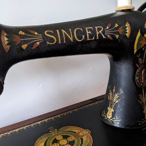 Beautiful 1917 Antique Singer Sewing Machine Model 66K With Lotus ...