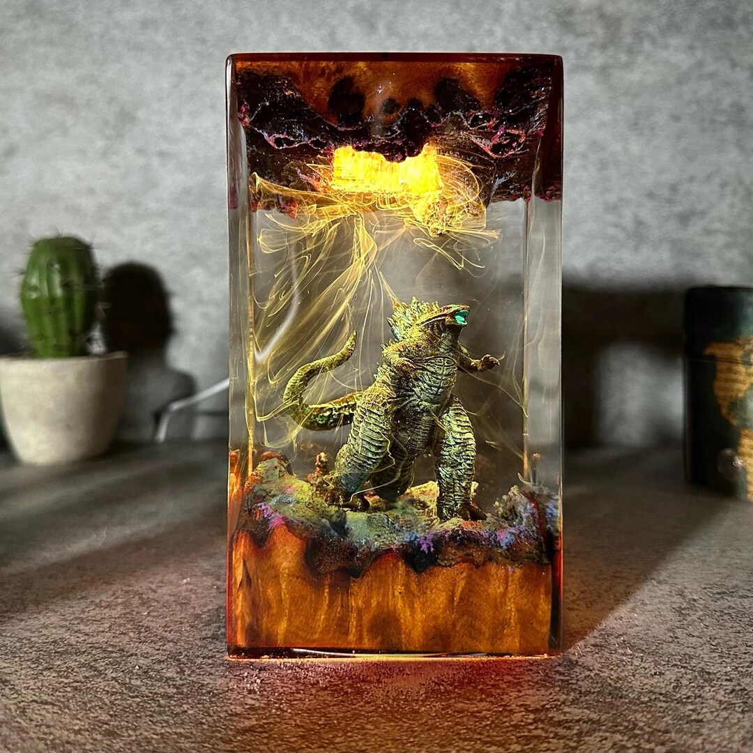 Godzilla Monster, the New Em.pire, Resin Lamp, Night Light, Epoxy Wood ...