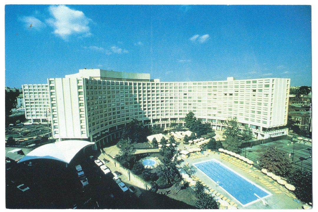 1980s Postcard Washington Hilton Hotel Where President Reagan Was Shot ...