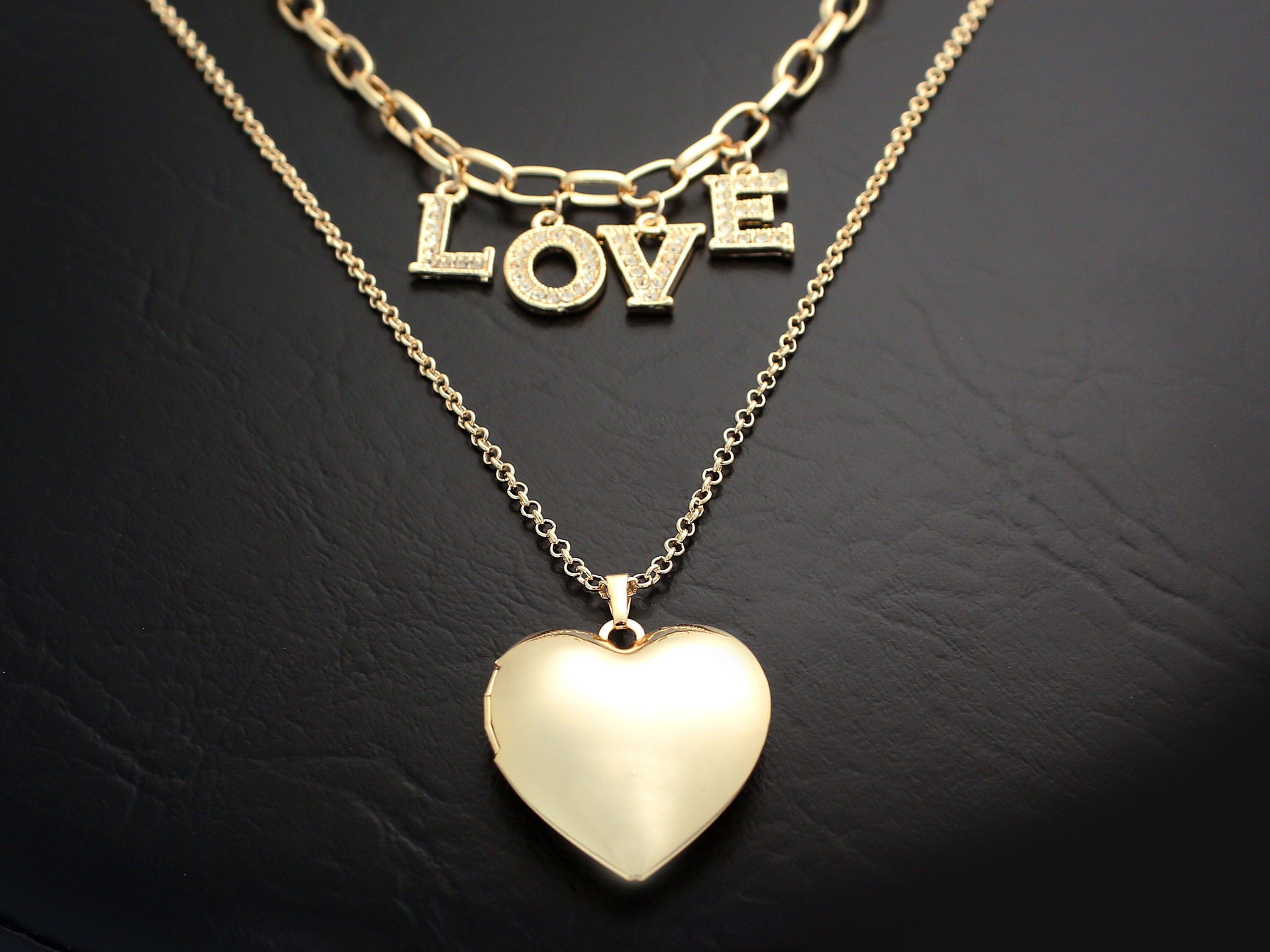 Personalized locket necklacecustom locket necklacelocket | Etsy