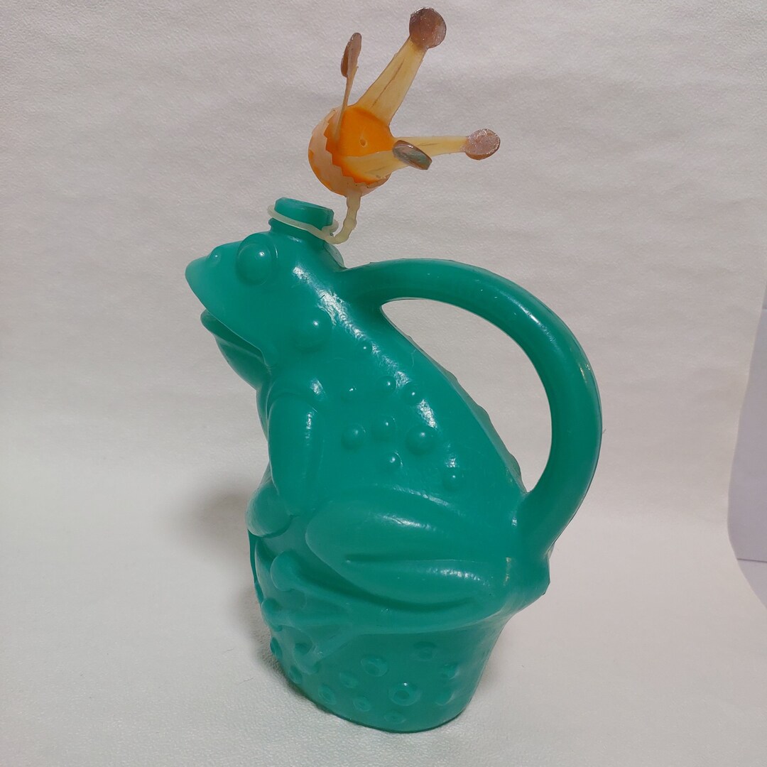 Green Plastic Frog Princess Watering Can With Crown – Charming Garden ...