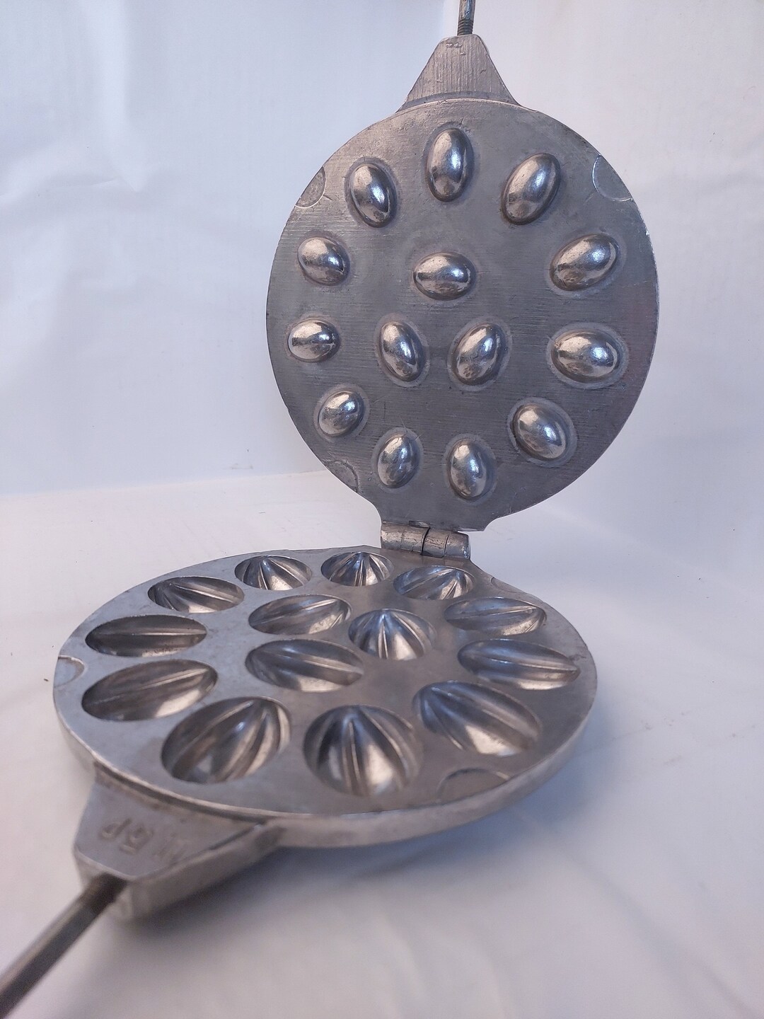 Nut Molds, Nut Cookies Maker, Vintage Metal Cookie Press-1980 - Etsy
