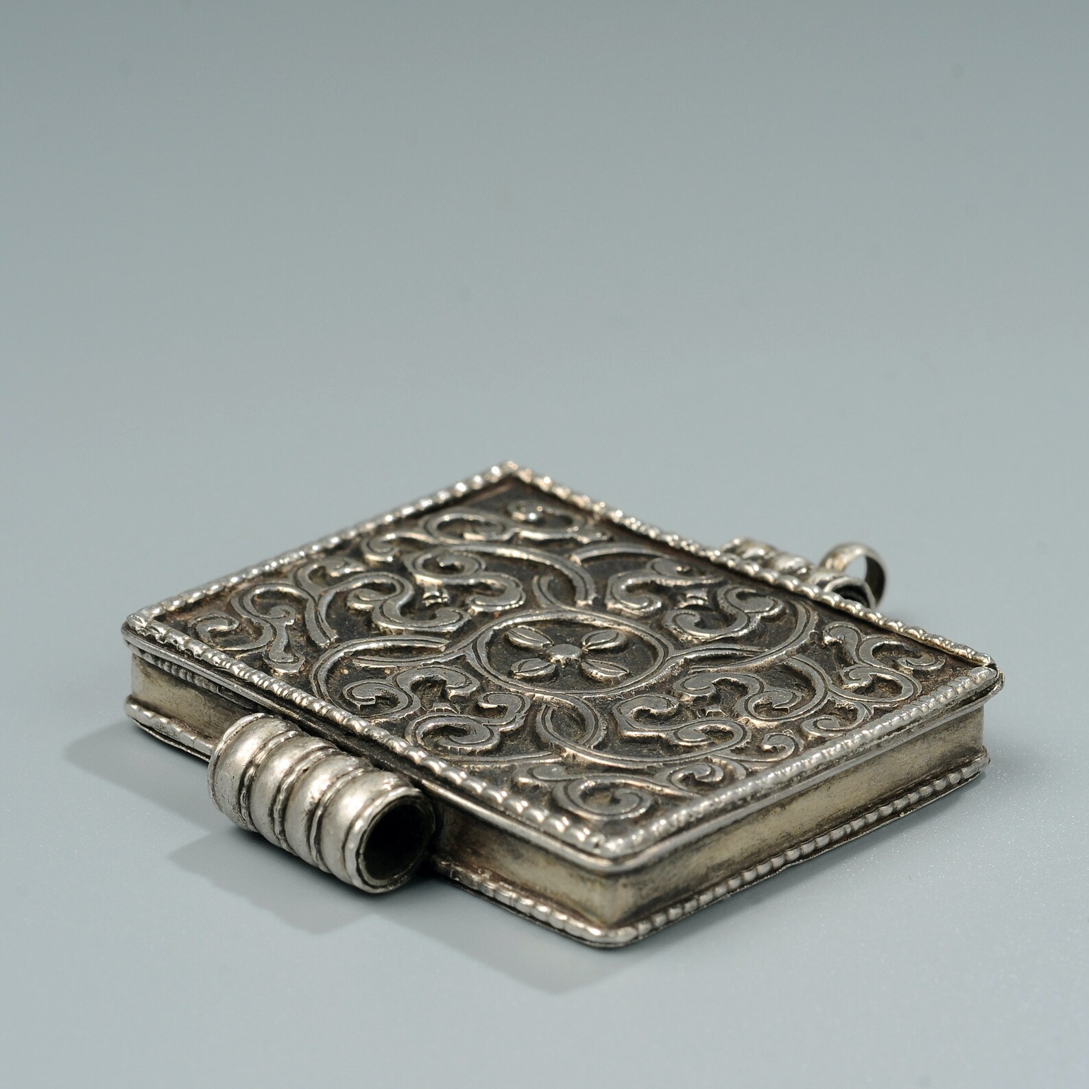 Tibetan Antique Jewelry Box-gawu Box,personalized,religious Art ...