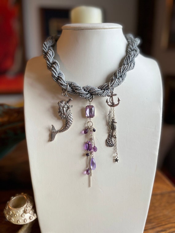 Reworked necklace store