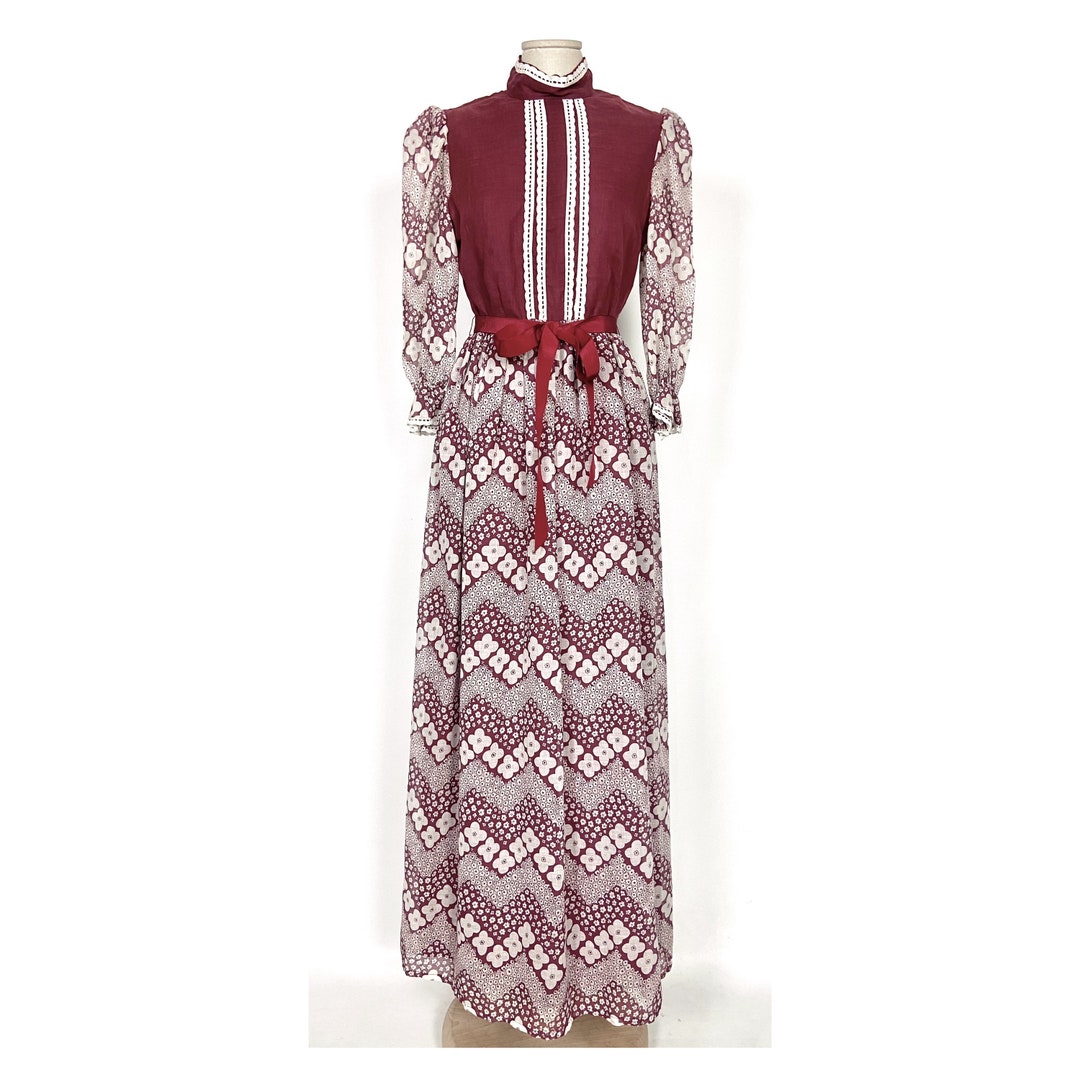Vintage 70s Floral Maxi Dress: Richard Shops Prairie Cottagecore Style ...