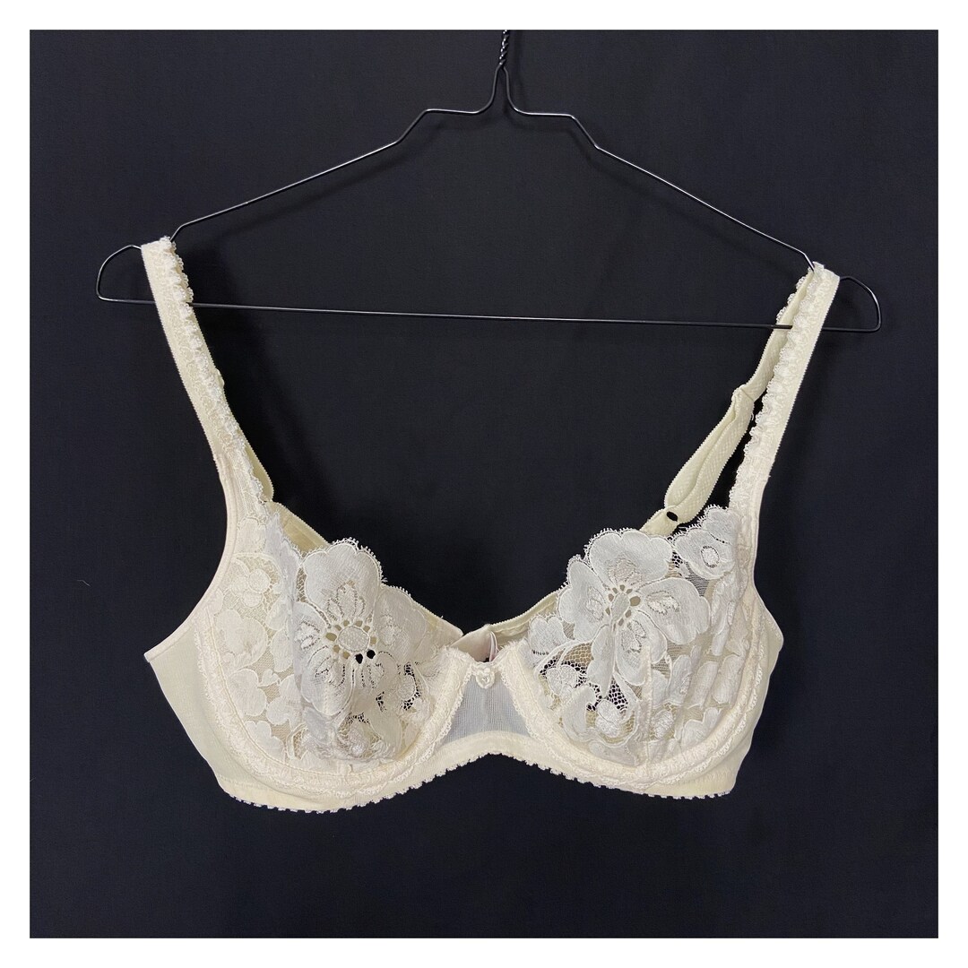 80s Vintage Soft Cup Cream Bra by St Michael. Seductive Lace Bra. Nude ...