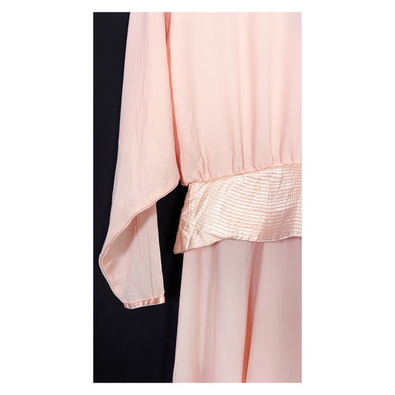 70s vintage pastel pink tea dress by Zizi Barbara Cho… - Gem