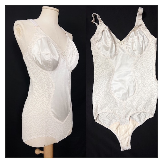 70s 80s vintage beige bodysuit. Retro teddy. Vintage… - Gem