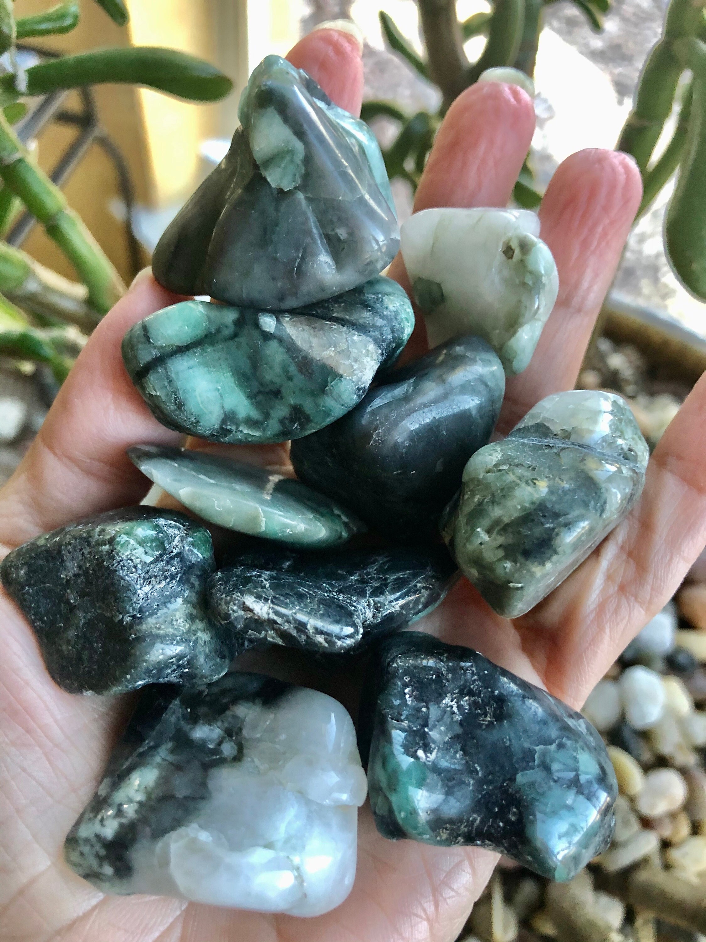 Raw Emerald Tumbled Stones. Natural Emerald Healing Crystals - Etsy Israel