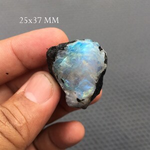 Exceptional Specimen Rainbow Moonstone, 1 Piece AAA Grade Quality Raw ...