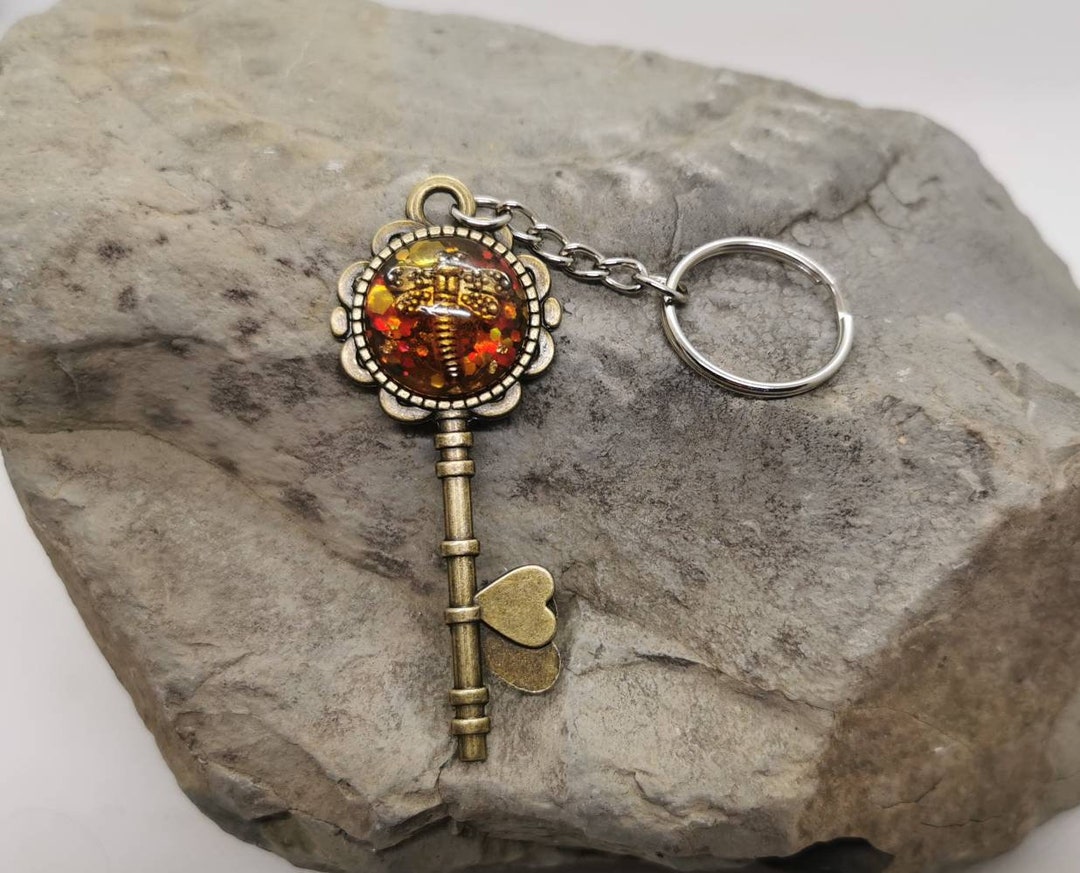 The Key to Lallybroch //handmade Outlander Keyring// - Etsy