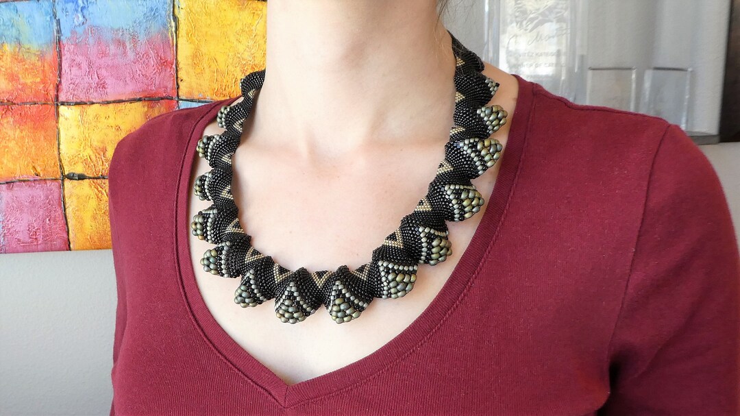Black Magic Flat Cellini Spiral Peyote Necklace - Etsy
